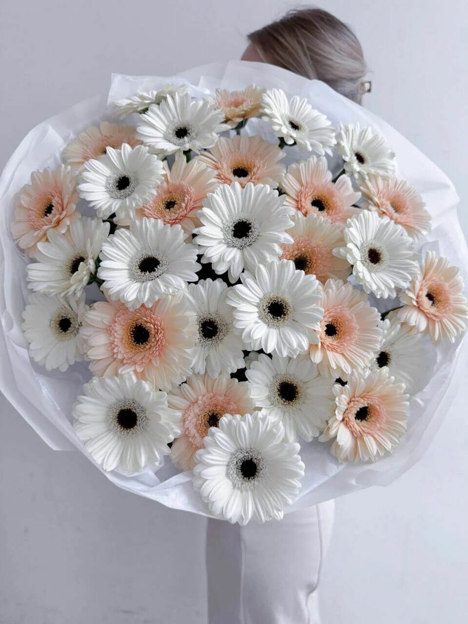 Букет из 29 мини гербер