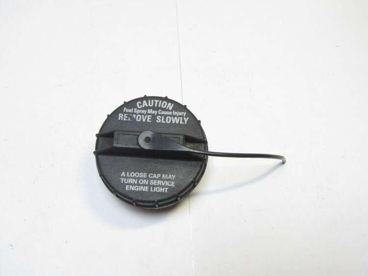 Крышка бензобака 96351800 Шевроле Авео Т200-250-255 22591475 96873569 SAE-PA66