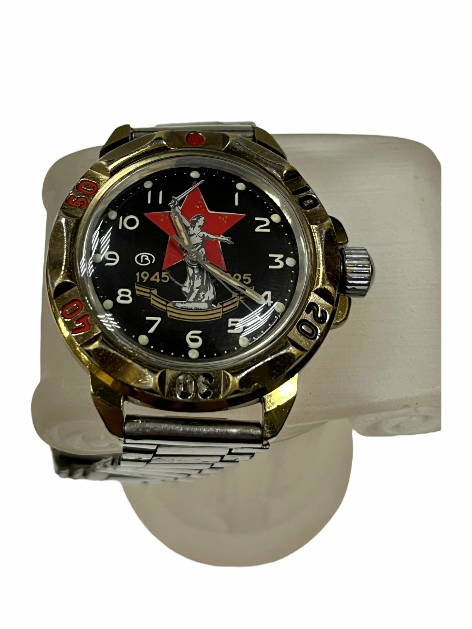 Советские винтажные наручные часы, сделано в СССР
