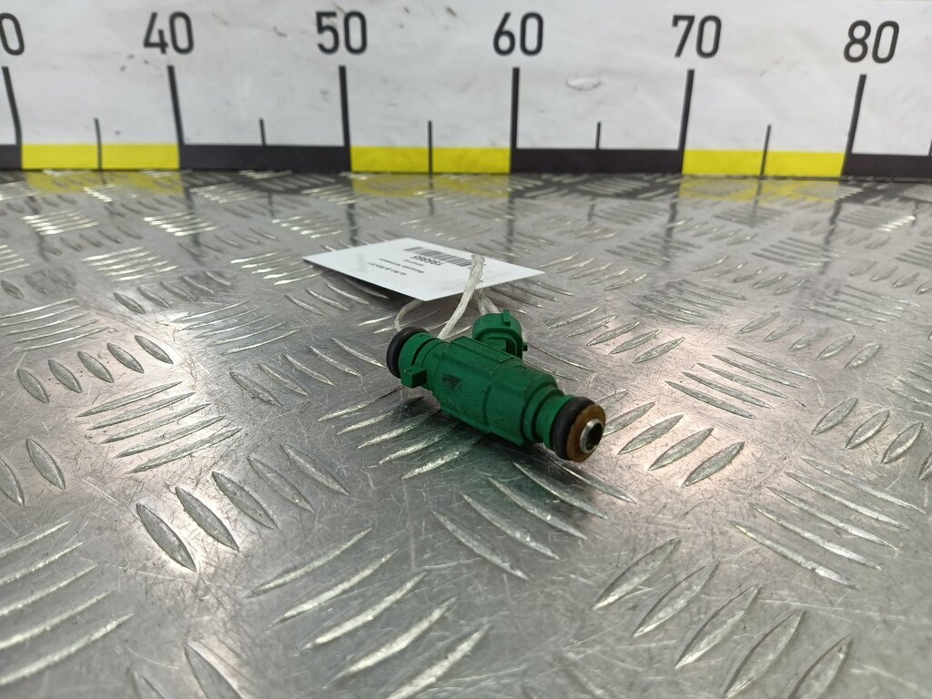 Форсунка топливная Б/У для Kia RIO II (2005—2009) 3531037150