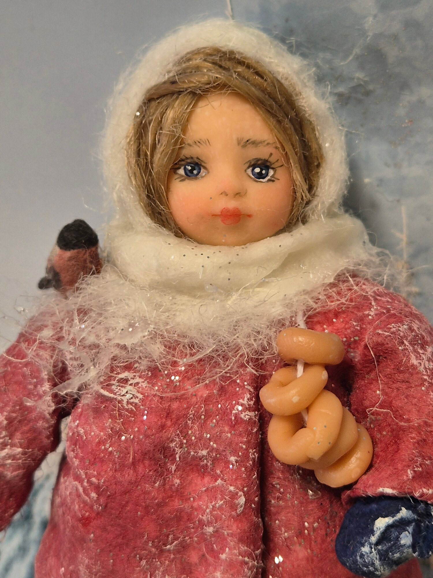 Ёлочная игрушка Affavatta, "Девочка с баранками", 15см, ручная роспись