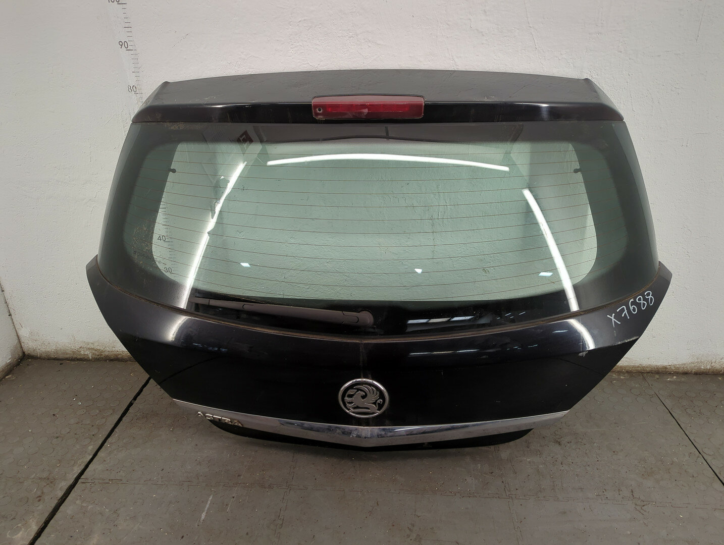 Крышка (дверь) багажника Opel Astra H Б/У