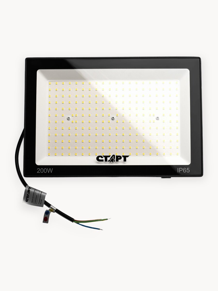 Прожектор светодиодный уличный старт, 281 x 190 мм, влагозащита IP65, белый свет, 200 Вт, 17000 Лм