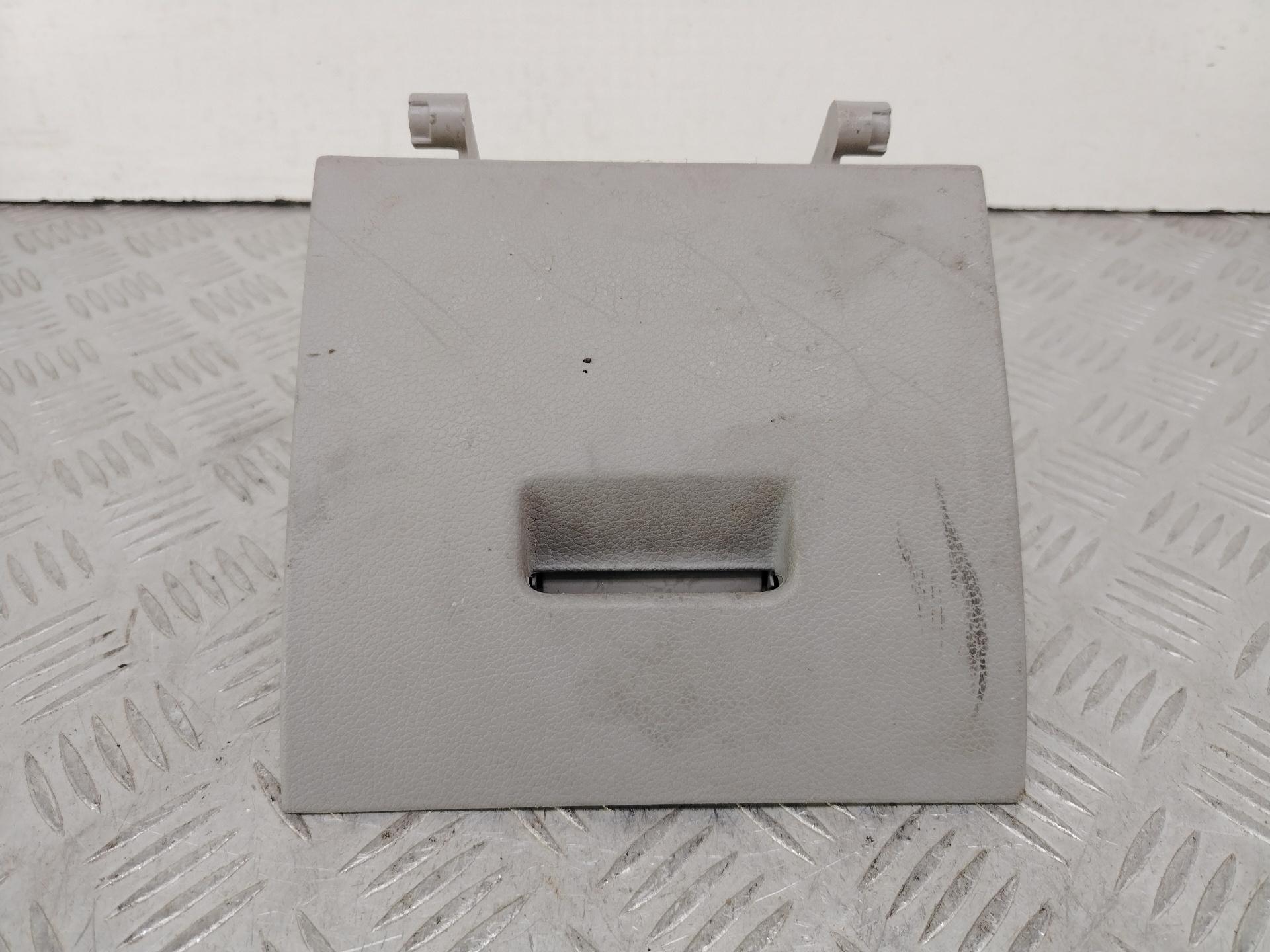 Бардачок Ford Mondeo 3 GE (2000 - 2003) 1S7T14K016AB