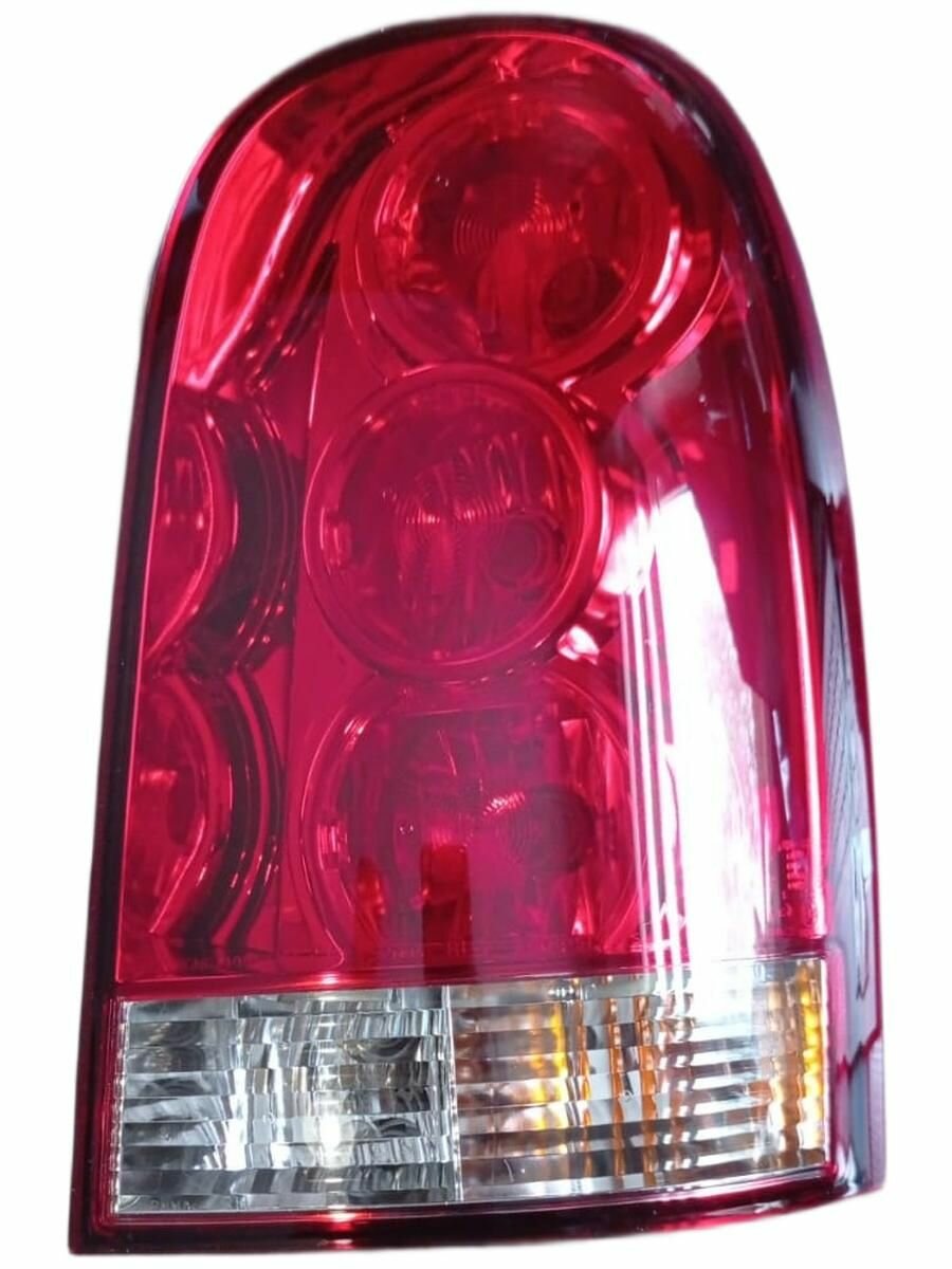 Фонарь задний правый Ssang yong Rexton 1