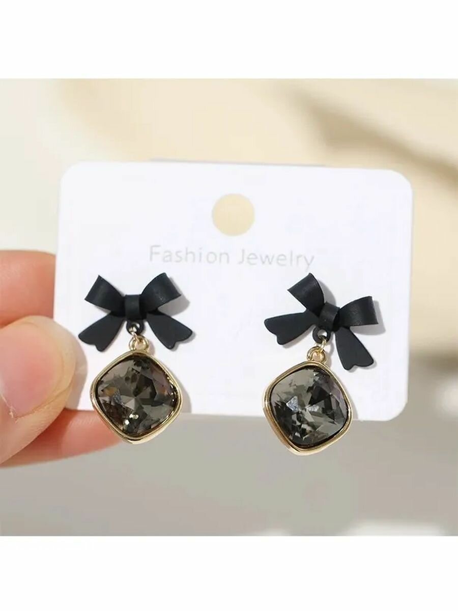 Серьги непарные, акрил