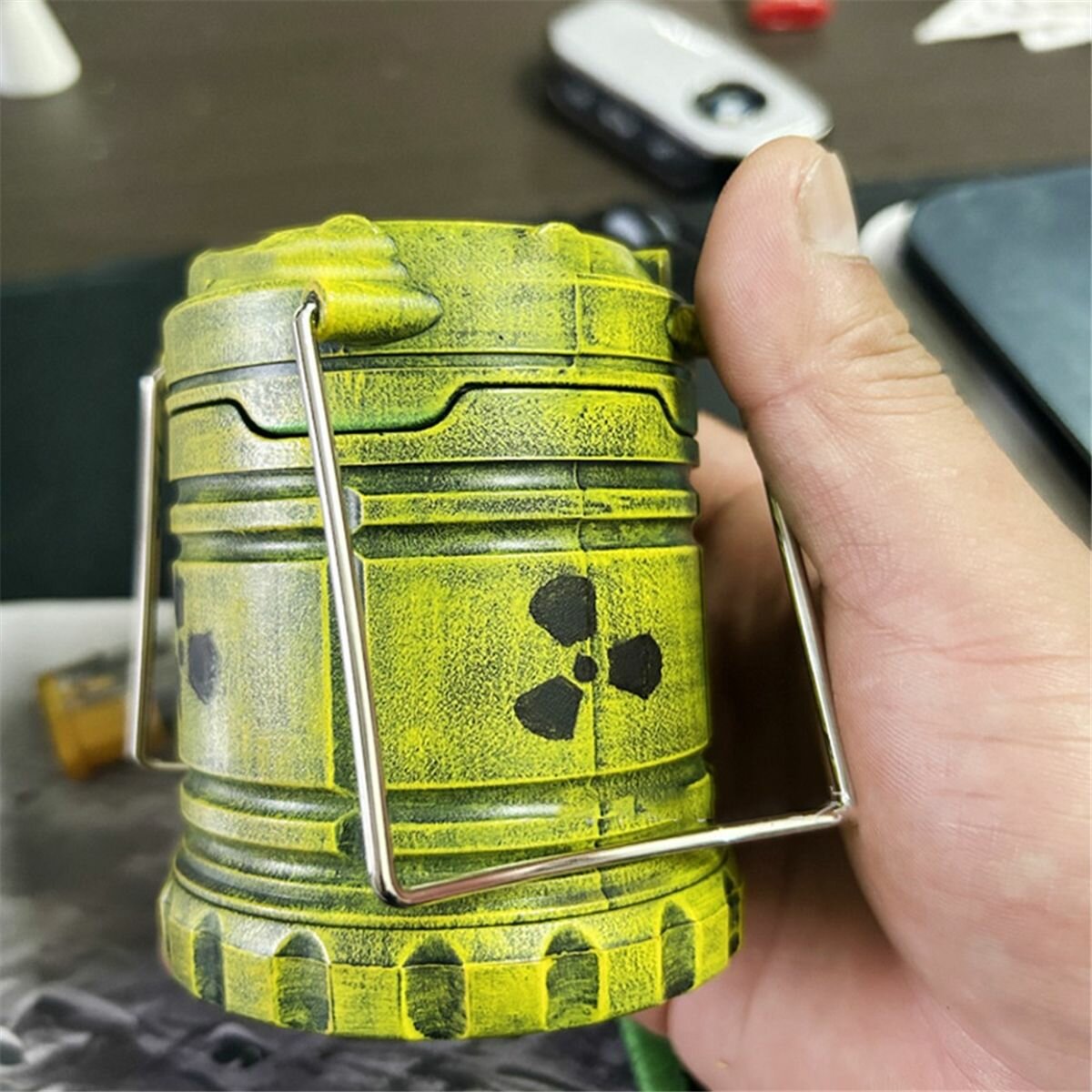 Мини-фонарь в виде ядерного реактора, игрушечный ручной фонарь для кемпинга в стиле ретро