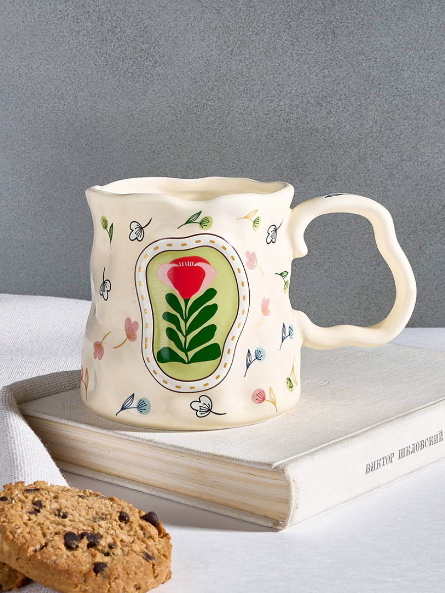 Кружка , керамика, ручная работа, бело-зеленая с красным, Срисунком