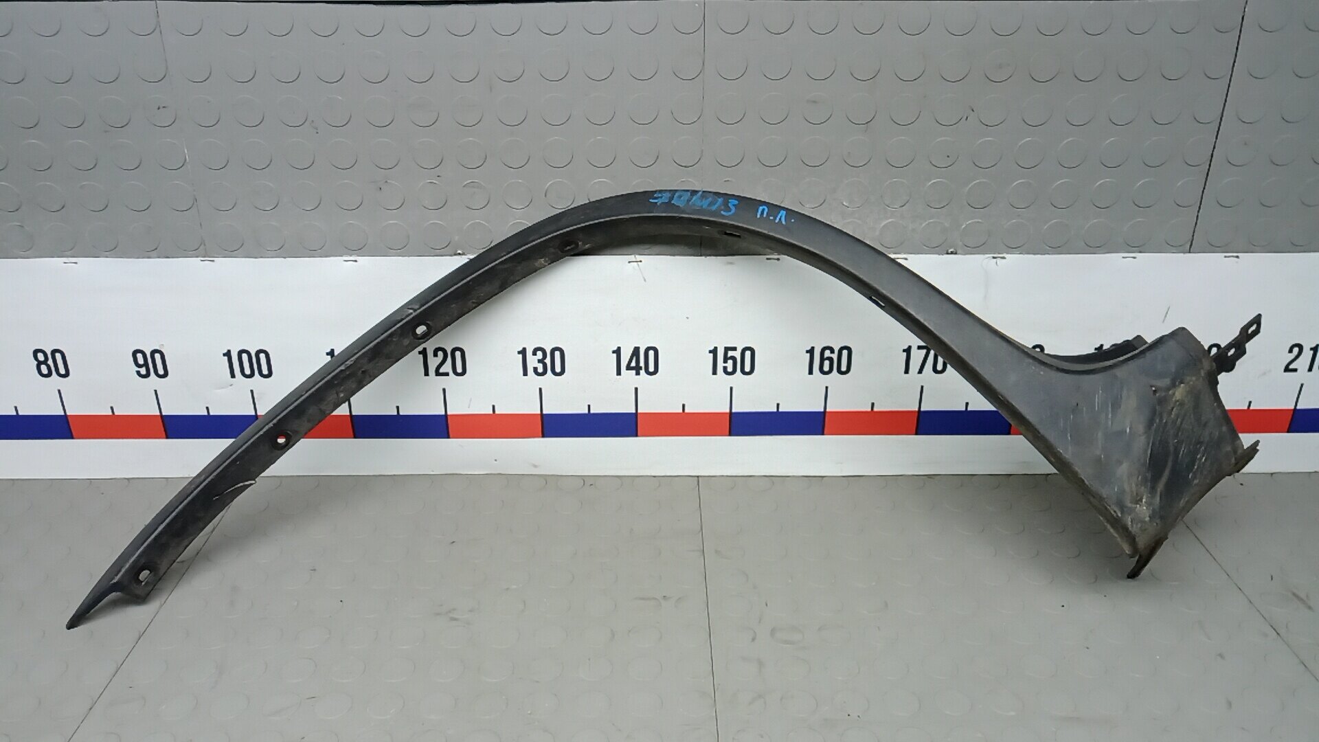 Молдинг крыла переднего левого BMW X5 E53