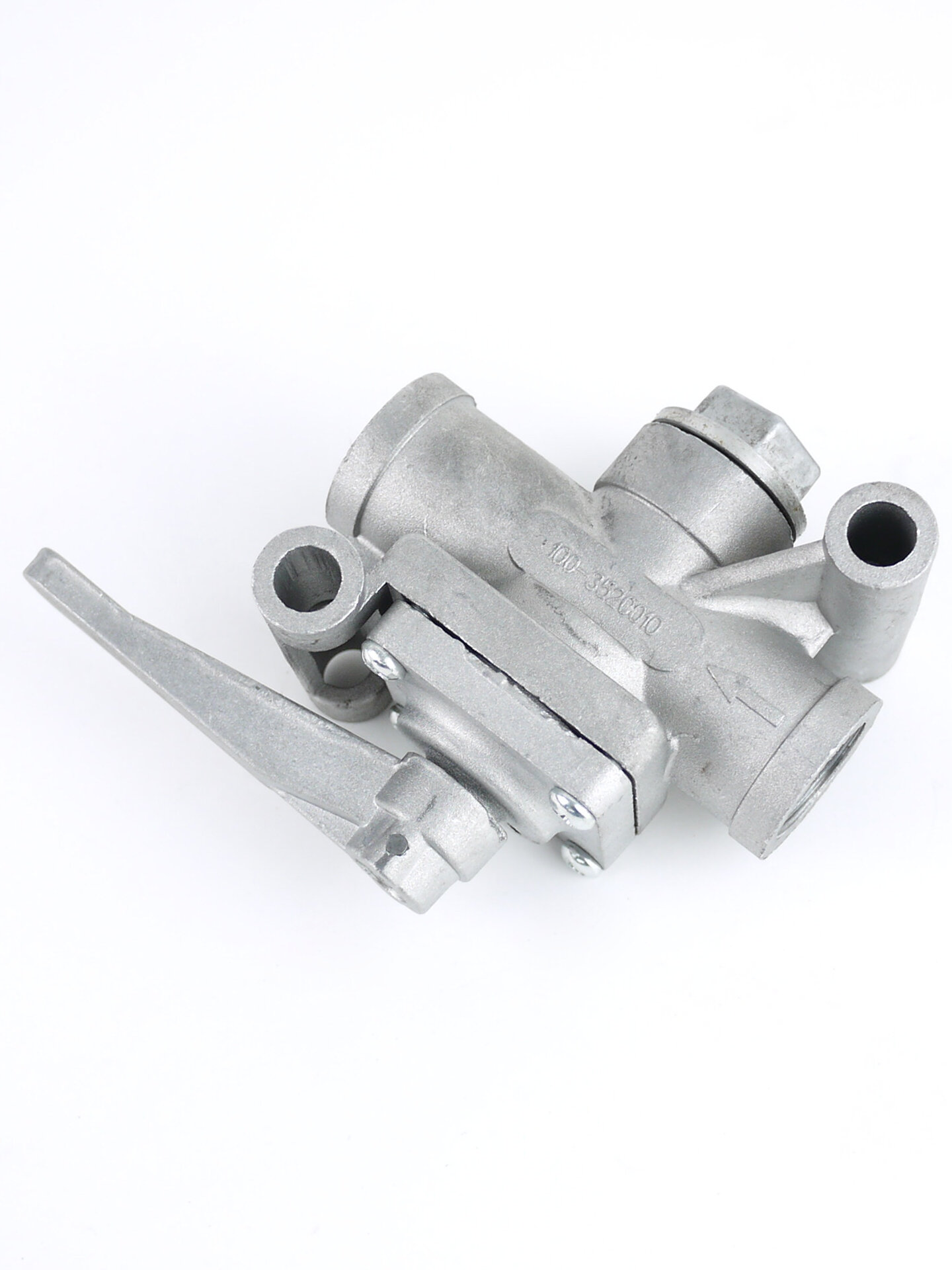 Кран разобщительный 100-3520010, на КАМАЗ, 1 штука, цвет серый