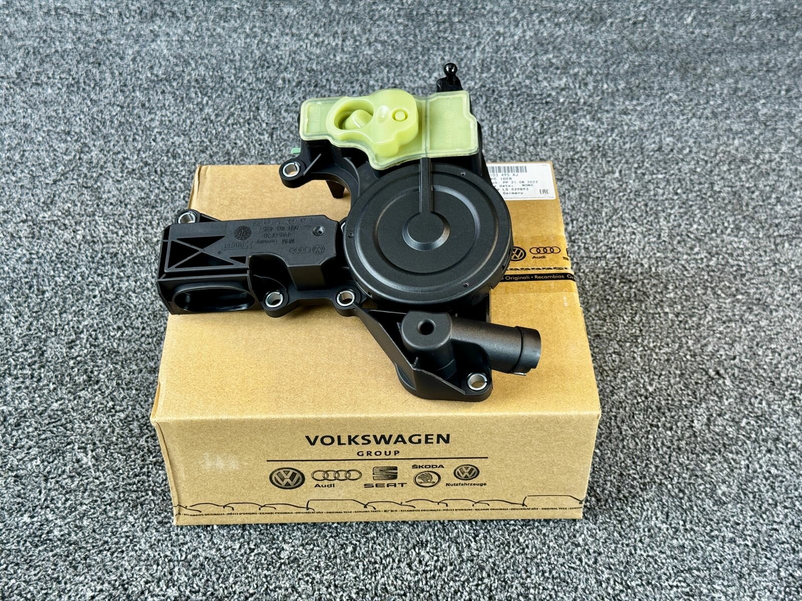 Маслоотделитель VAG 06H103495AJ для двигателей 1.8 b 2.0 TSI / TFSI