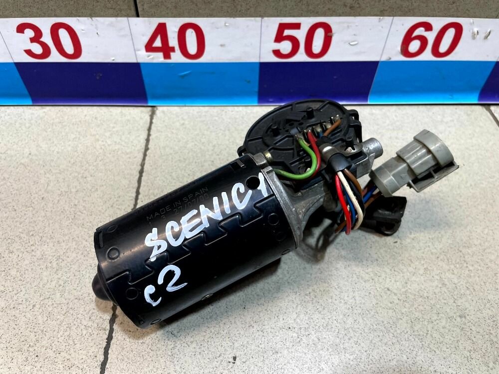 Моторчик стеклоочистителя передний Renault Scenic 7701052228