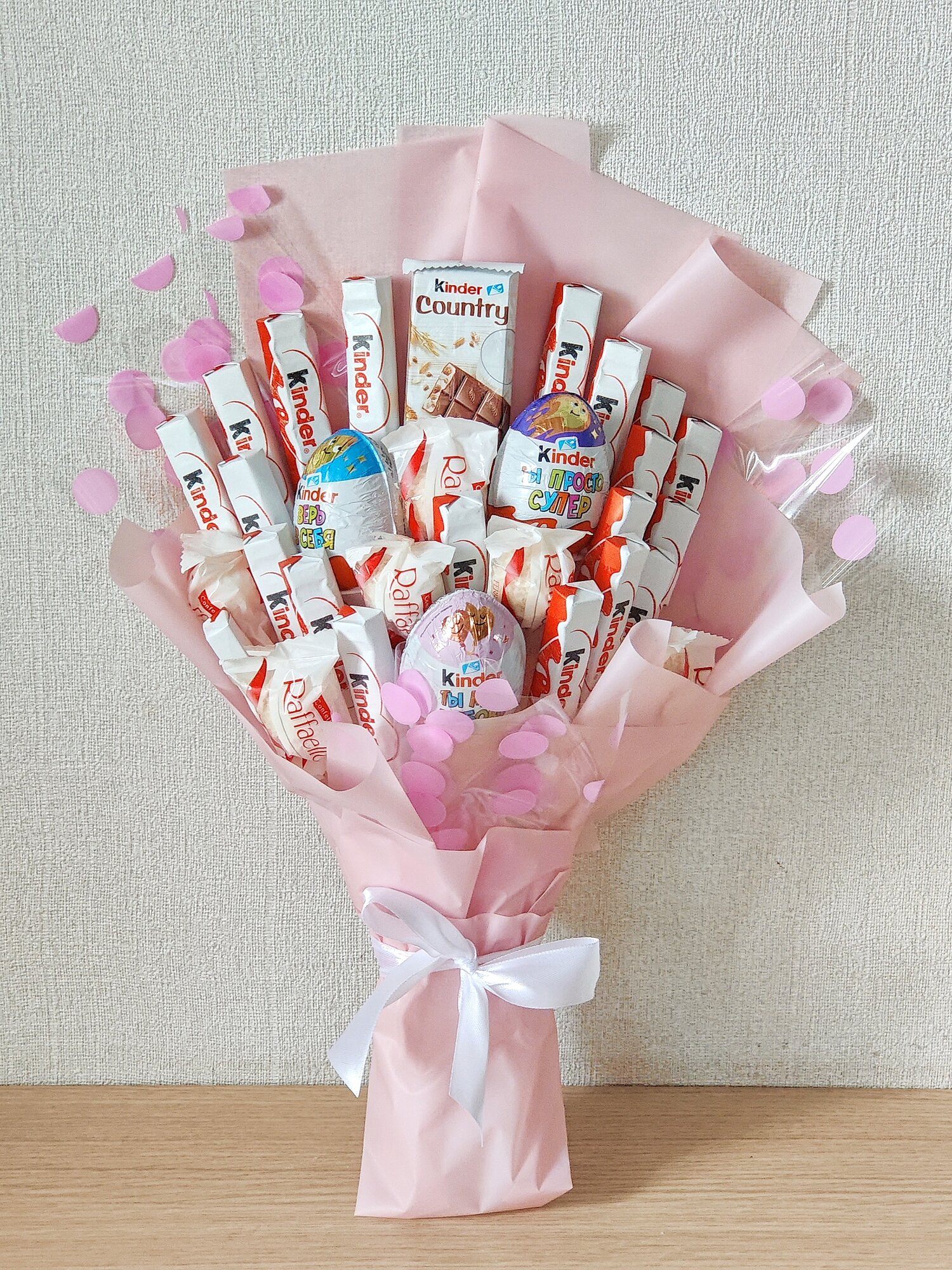 Букет из киндеров