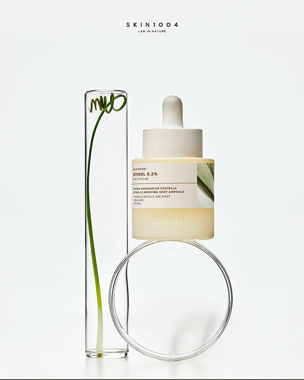 Ампула-бустер с микроиглами, ретиналем и ретинолом , пантенолом Skin1004 Retinol 0.2 Boosting Shot Ampoule, 30 мл