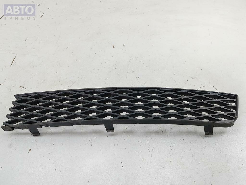 Решетка (заглушка) в бампер Ford Galaxy (2000-2006)