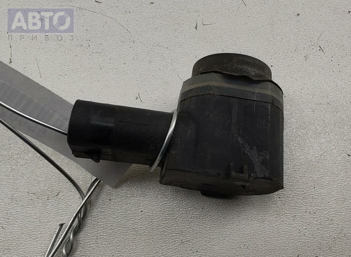 Датчик парковки (парктроник) передний Volkswagen Passat B6