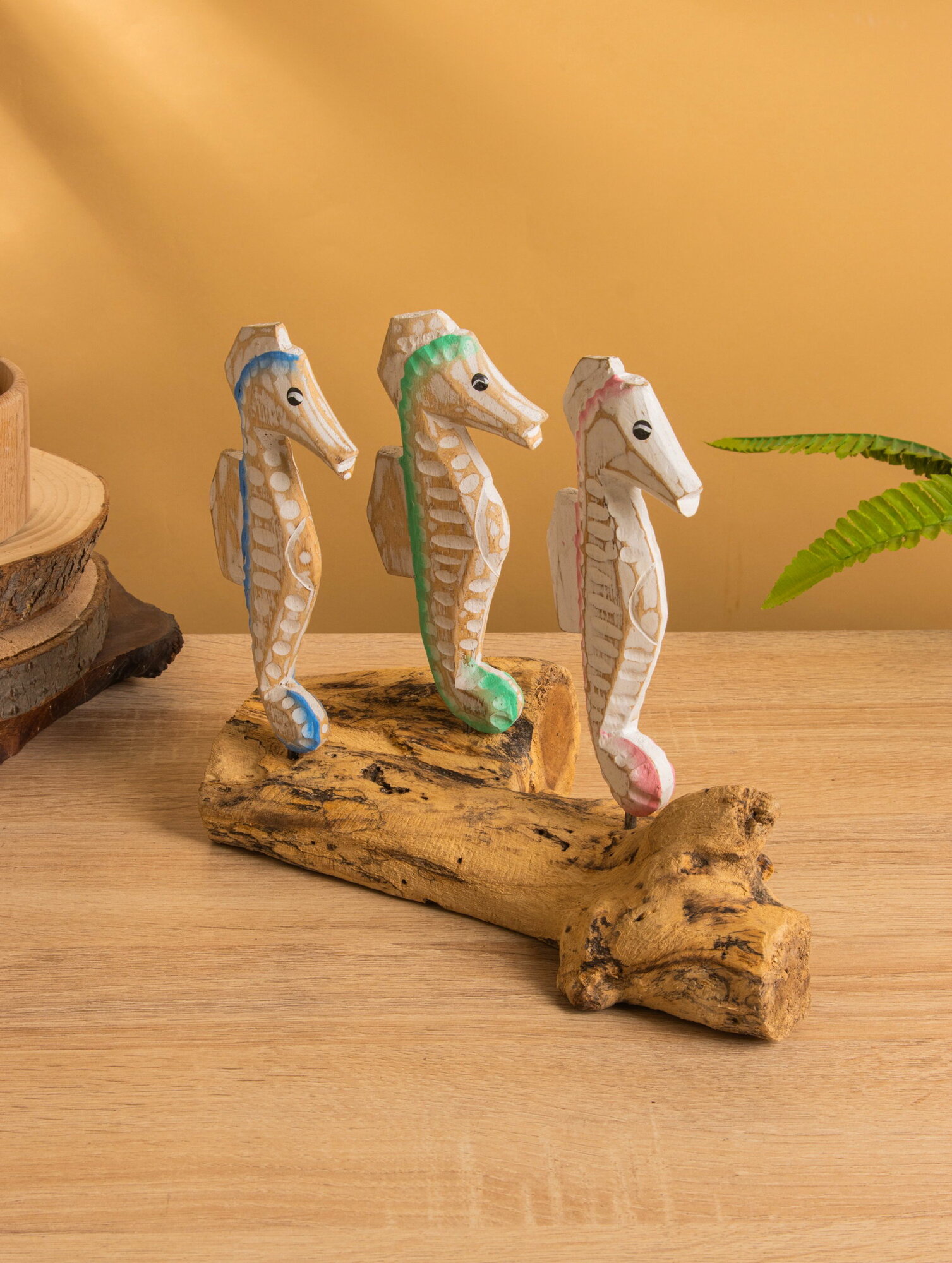 Сувенир "Морские коньки", 25x15x21 см, дерево, разноцветный, форма фигуры: морской конёк