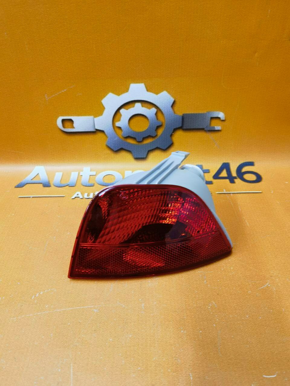 Левый фонарь в задний бампер Форд Фокус 2 FORD FOCUS 2004-2008г.