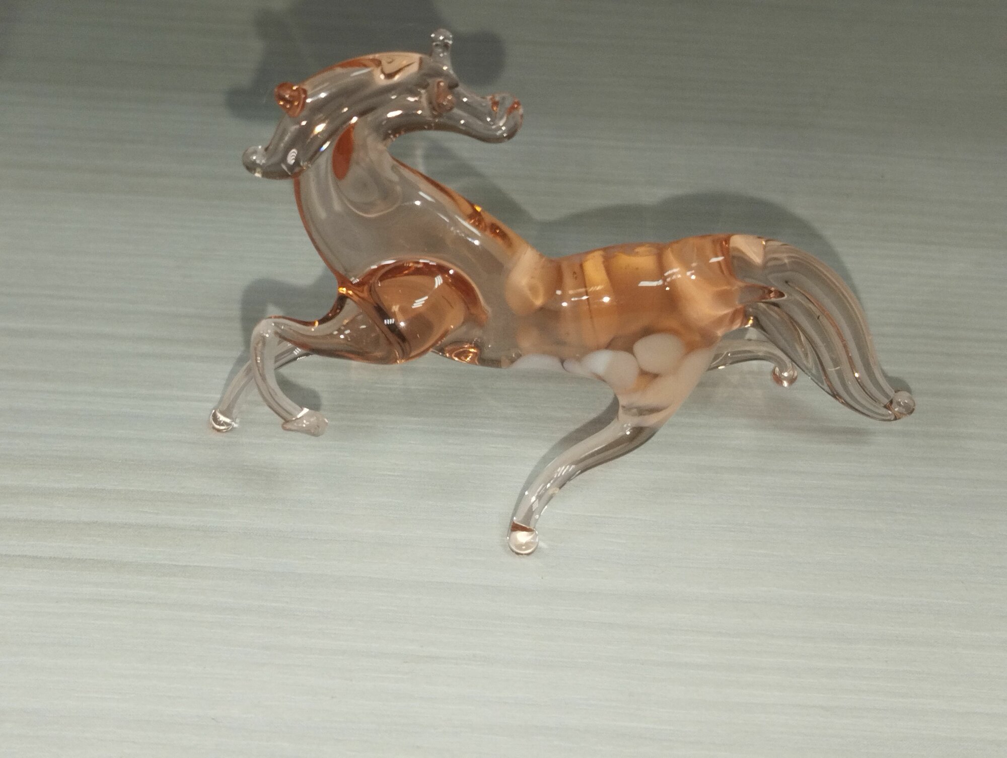 Стеклянная фигурка конь