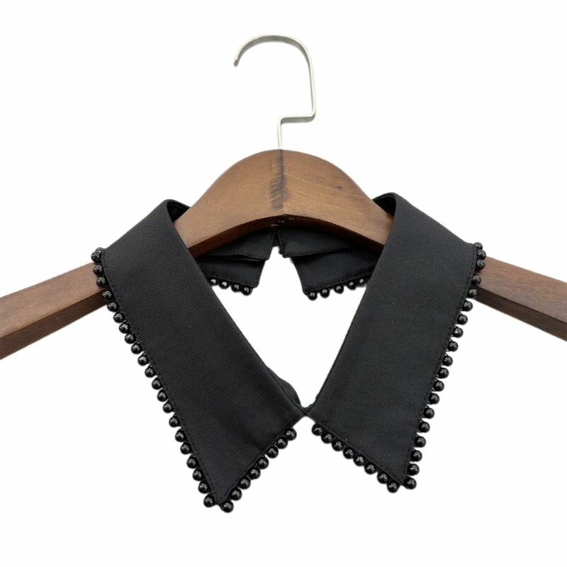 Декоративный воротник из бисера-черный