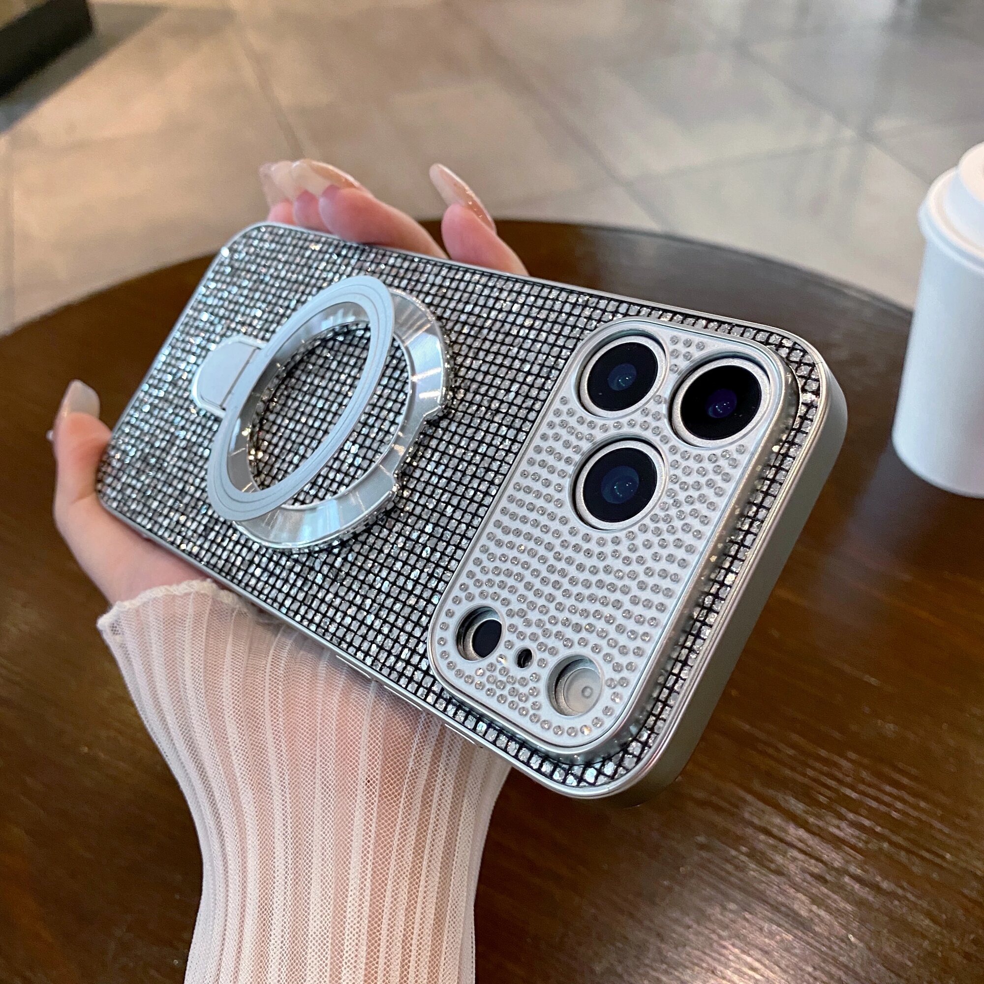 Чехол для iPhone 17 Pro Max с кольцом и стразами, серебряный