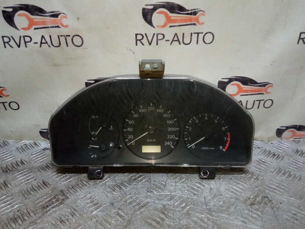 Панель приборов Mazda 626 GW 2.0 МКПП 1997-2002 Mazda