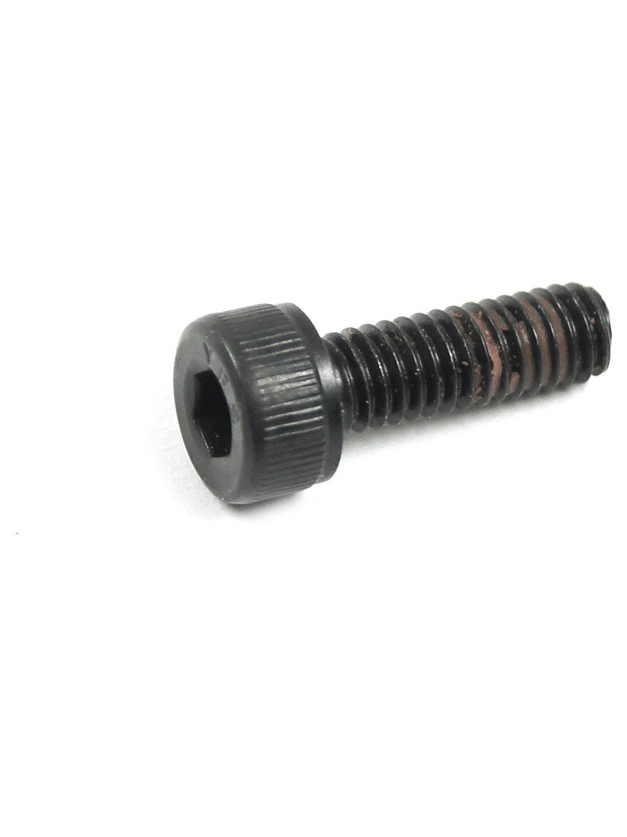 Болт M4х12 с шестигранной головкой для лобзика MAKITA 4340FCT