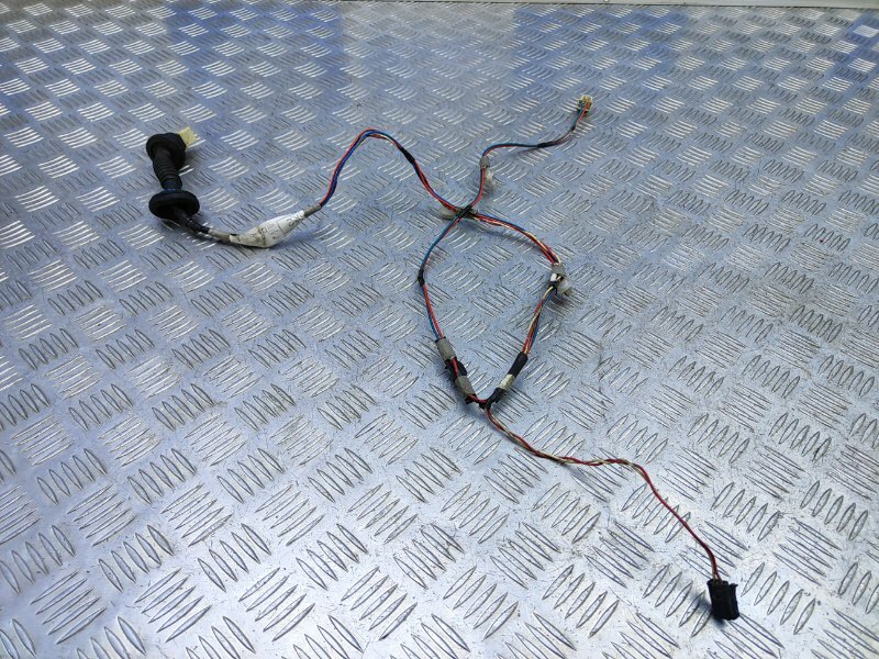 Б/У Проводка двери зад.пр Toyota Corolla 9 E120 / Тойота Королла 120 E120 1.6 3ZZ 110Л.С. седан 2005