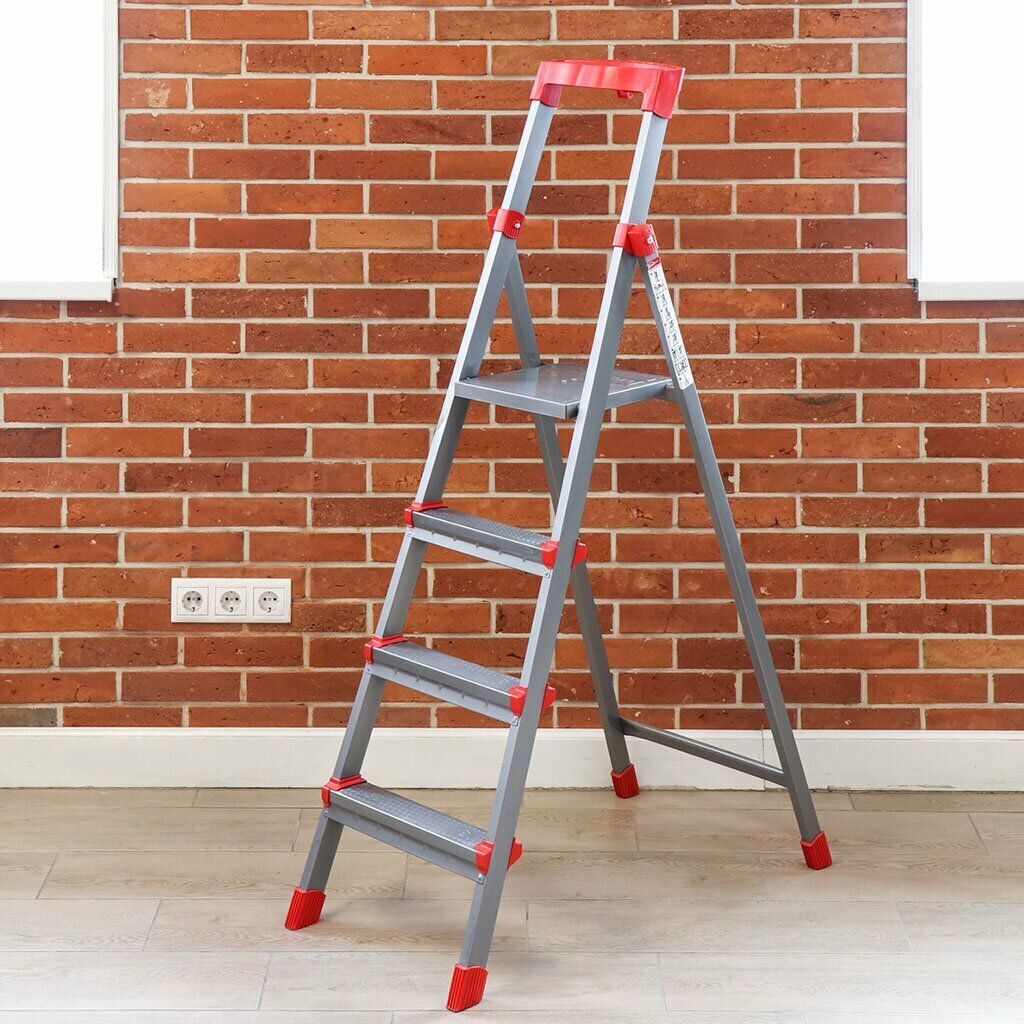 Стремянка Nika 1 секция, 4 ступени, сталь, 1.17 м, 150 кг, с широкой ступенью, 0.84 м до платформы