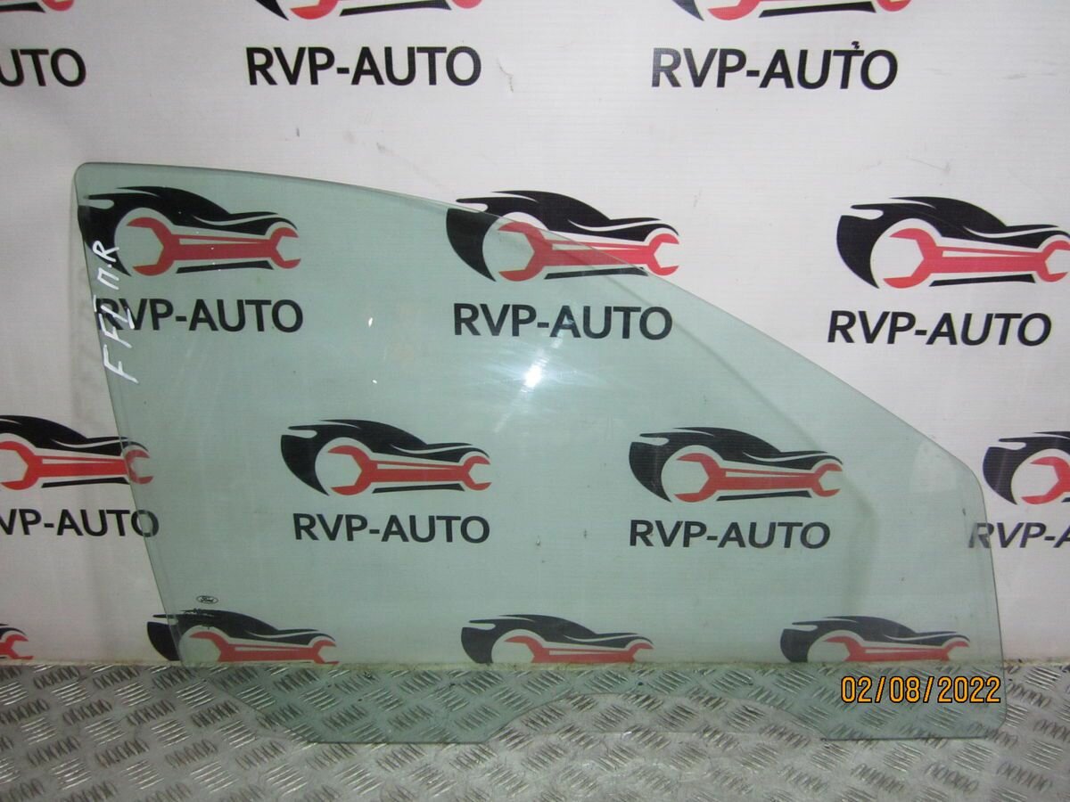 Стекло двери переднее Ford Focus 1 1998-2005 43R001057