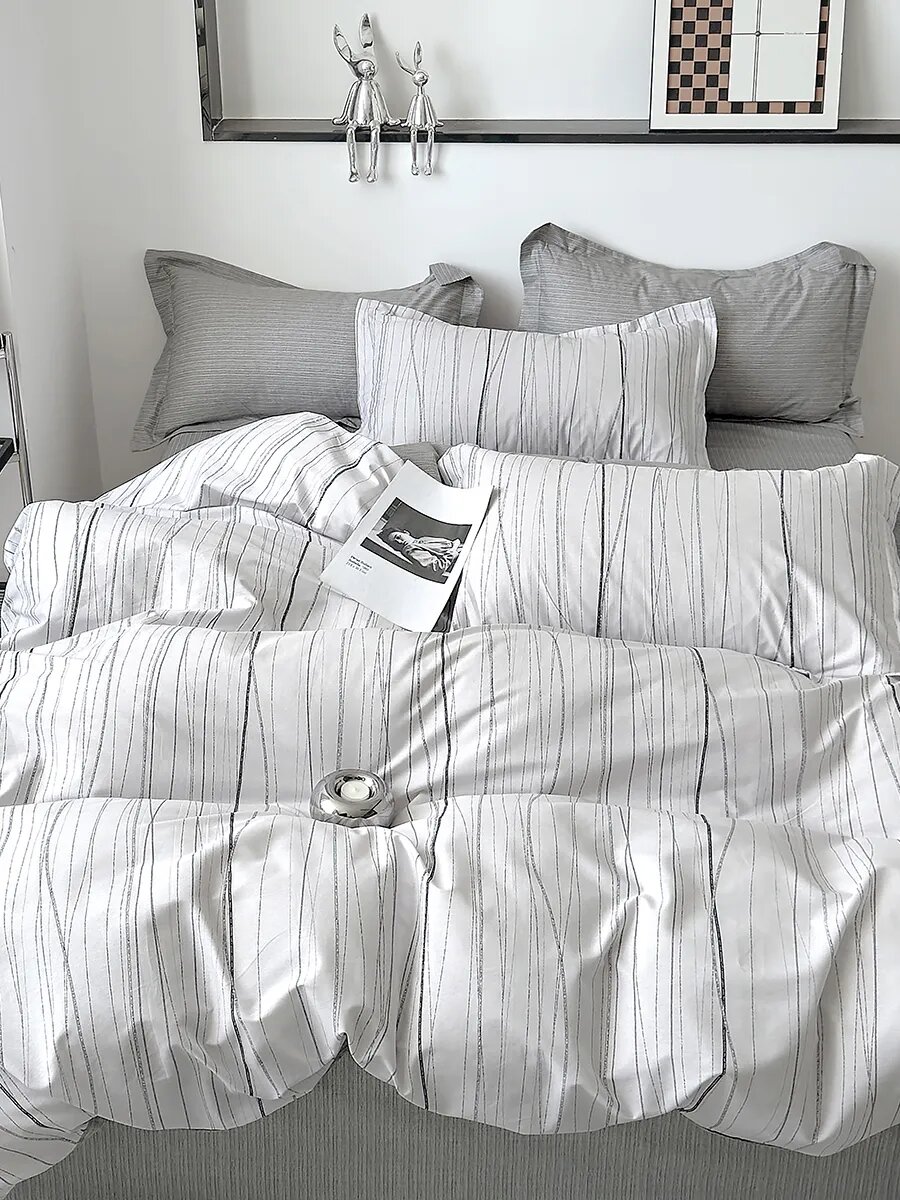 Постельное белье евро 4 наволочки Novella