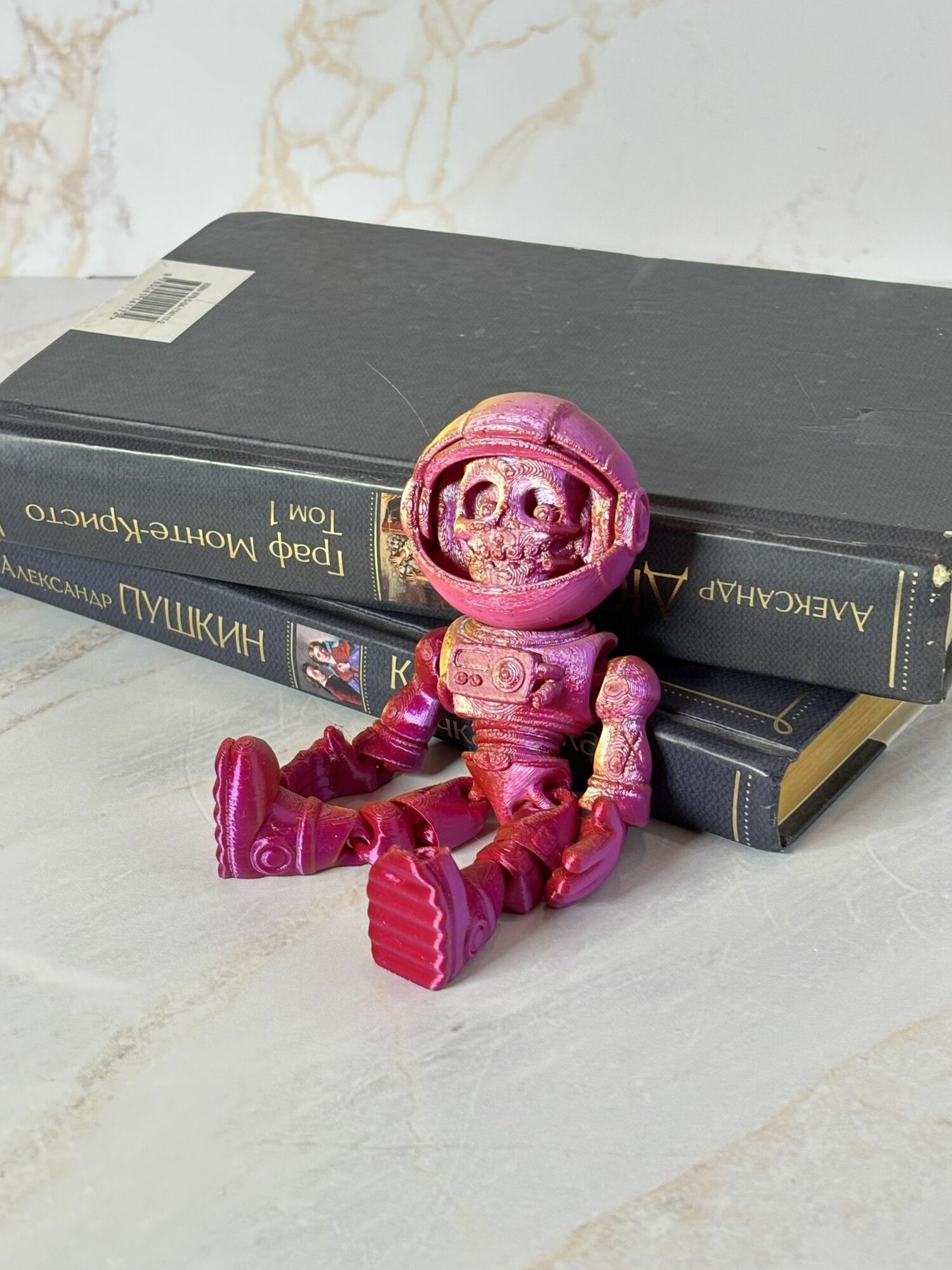 Подвижная фигурка Антистресс! Космонавт астронавт скелет 3д игрушка трёхцветный!