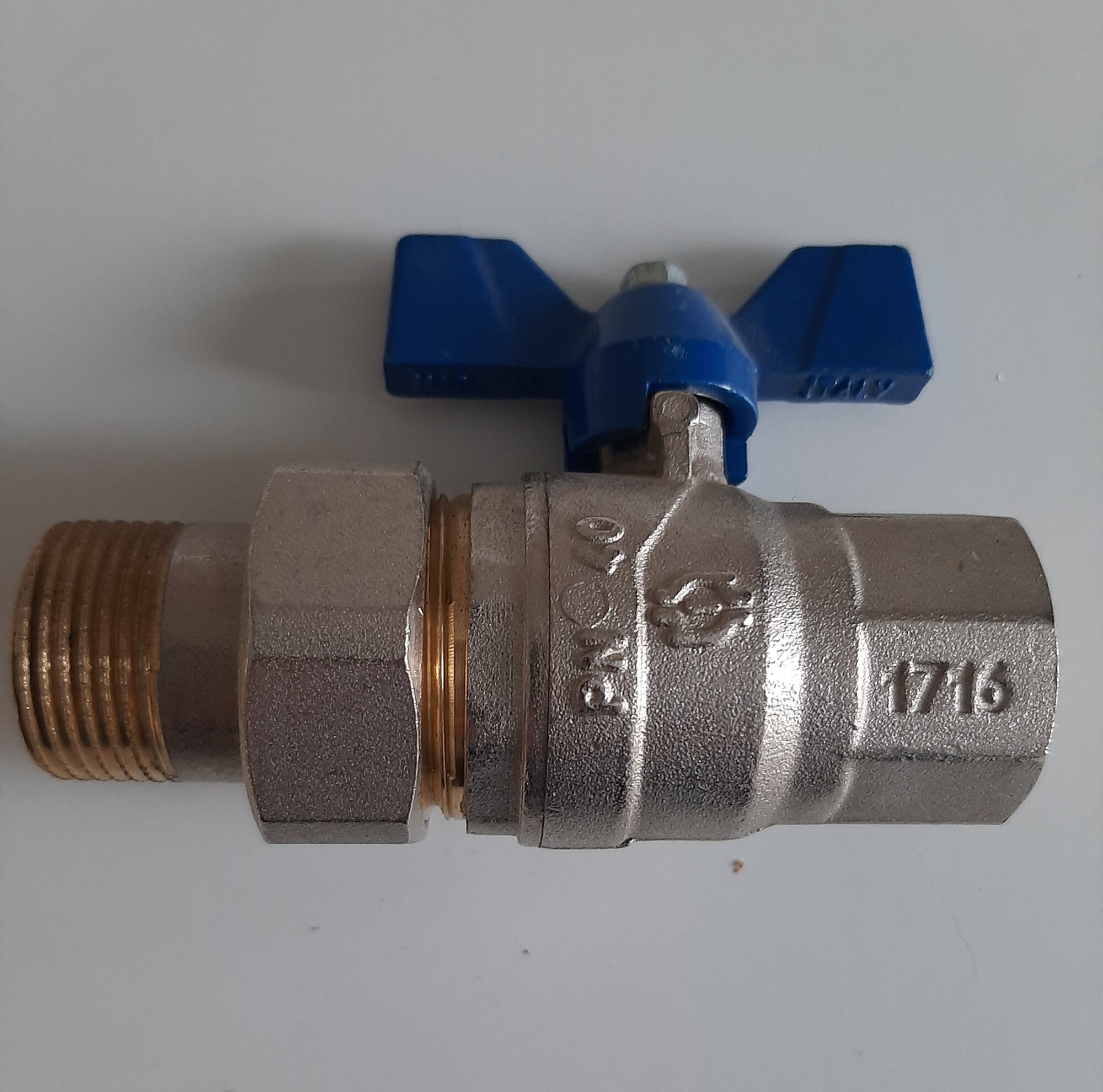 Кран шаровой с американкой 3/4 ВР/НР