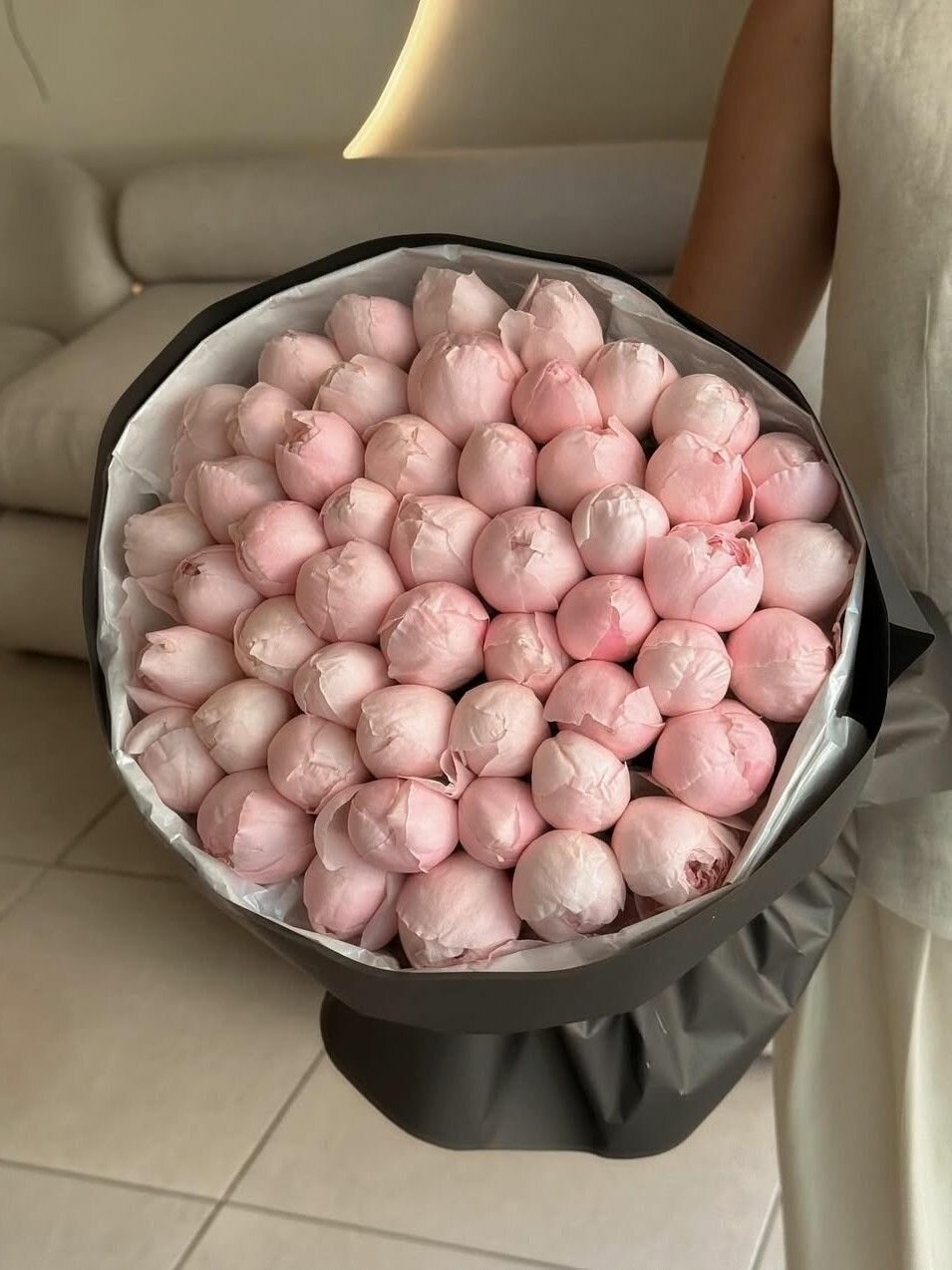 Монобукет «51 пион», 51 цветок, 40 см х 35 см, цвет: розовый, 1 шт