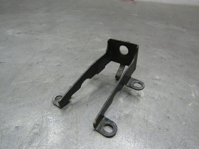 Кронштейн клапана ускорительного Scania 6-series