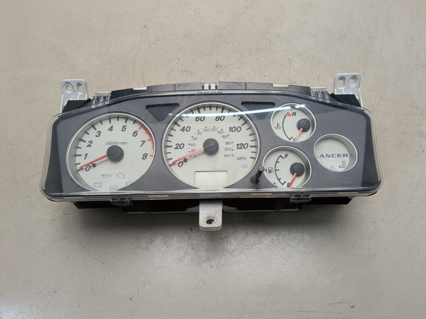 Приборная панель Mitsubishi Lancer 9 Б/У