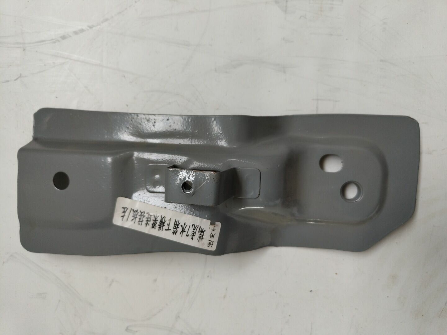 Кронштейн радиатора нижний левый Chery Tiggo 4 (2017-2019) [1.5 16V 6MT внедорожник Turbo] T155300830DY