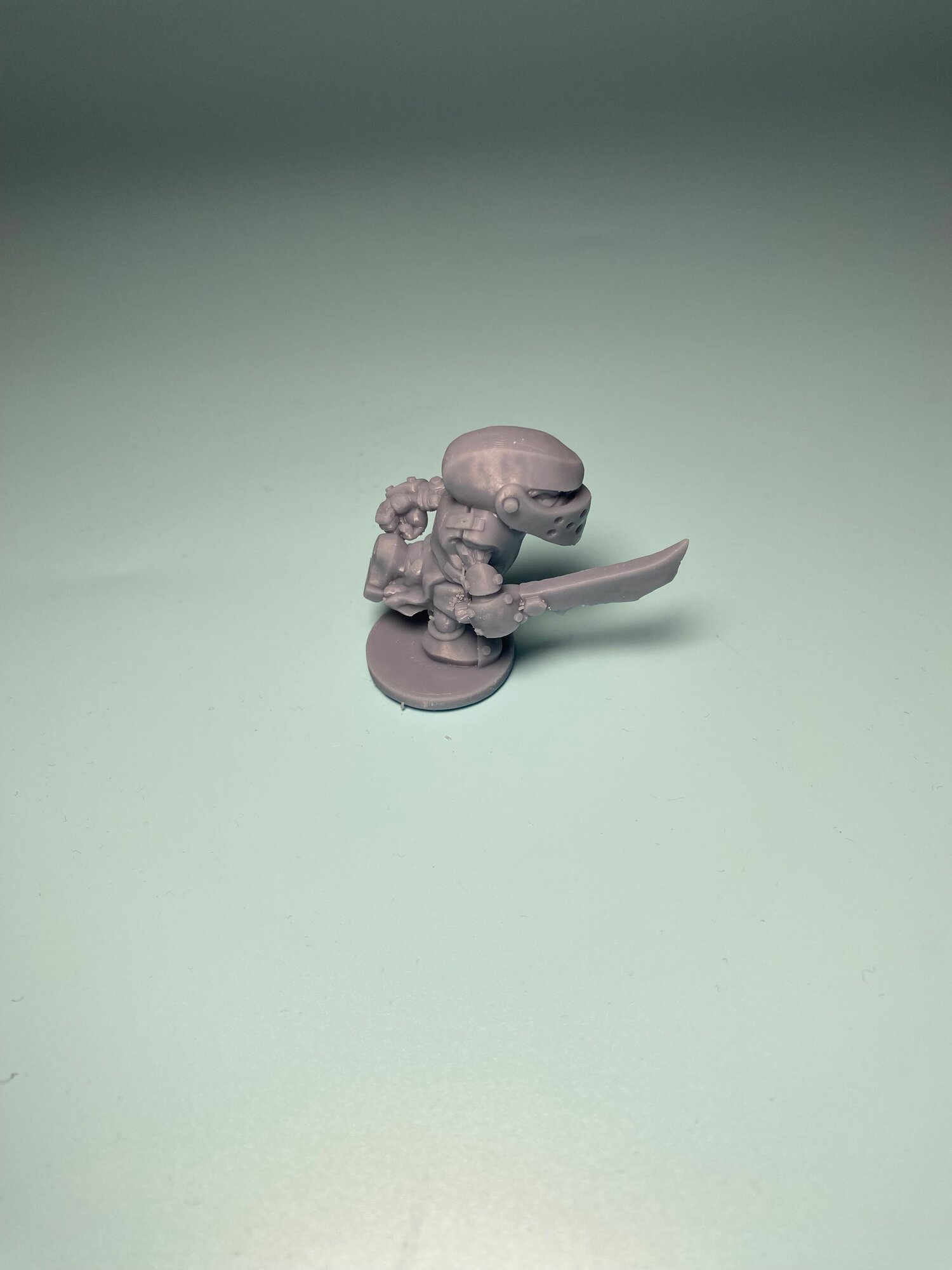 Миниатюра под покраску D&D: Броненосный гоблин V3, 4.5 см