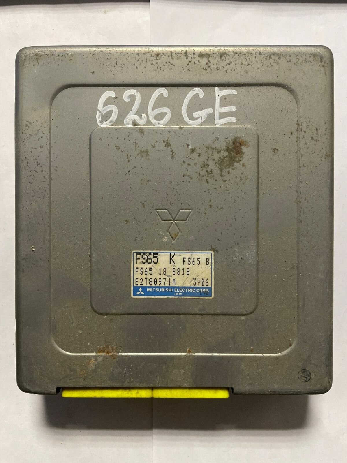 Блок управления двигателем Mazda 626 GE FS6518881B