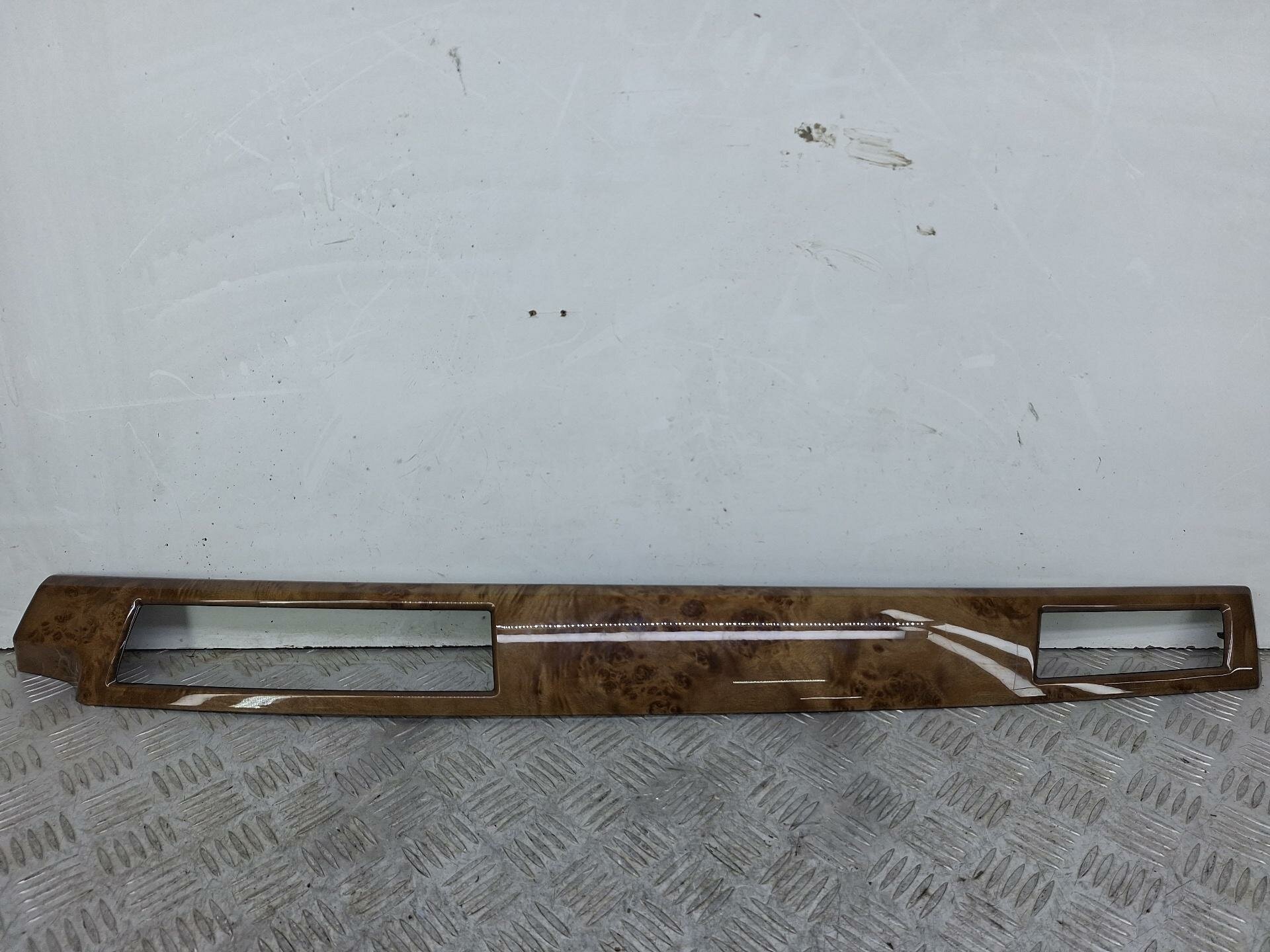 Декоративная накладка торпедо BMW 5 E60/E61 рест. (2007 - 2010) 697026603