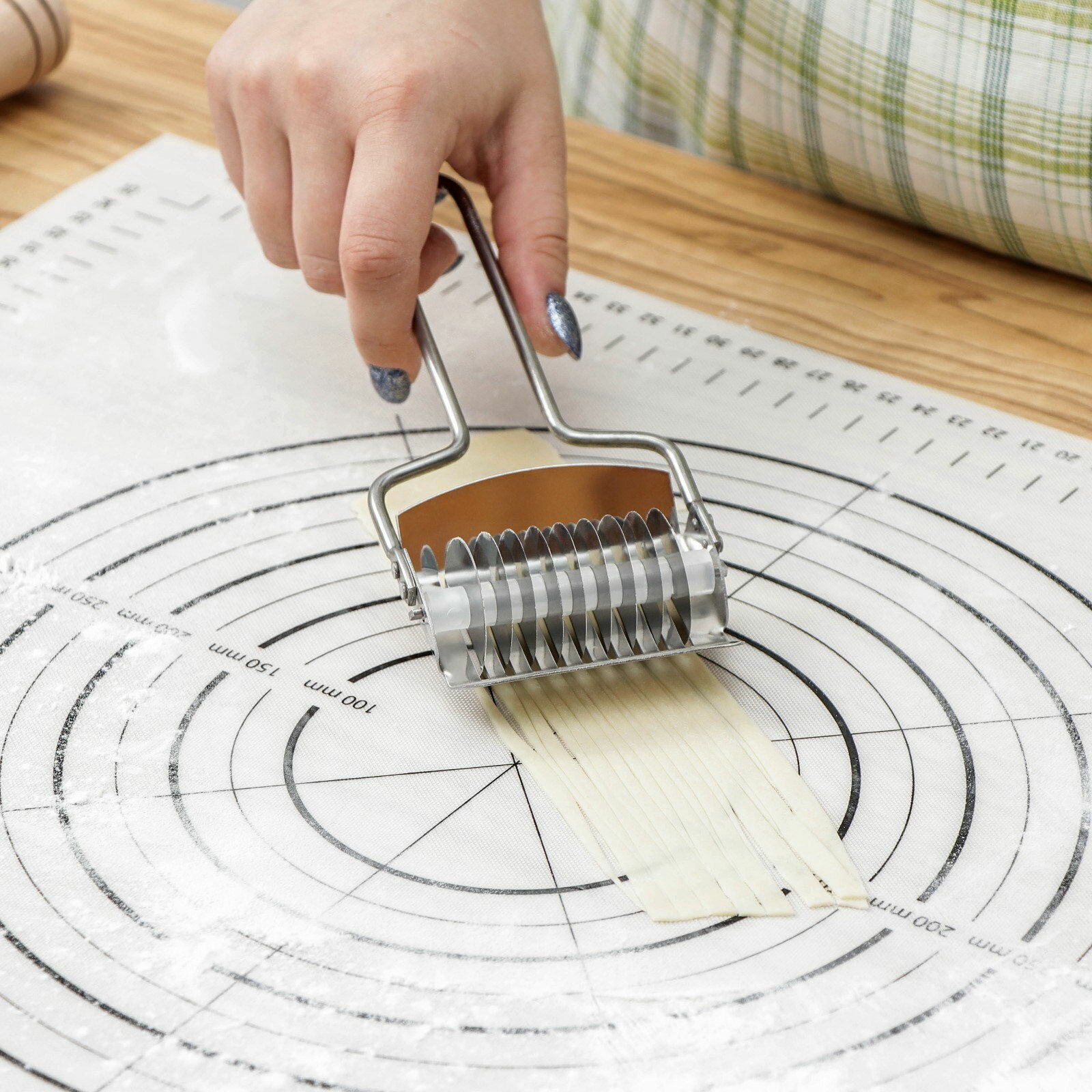 Нож для нарезания домашней лапши "Профи", 5 мм, 17.5x7.5x3 см, нержавеющая сталь, серебристый