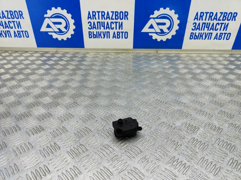 Б/У Моторчик заслонки печки Ford Focus 3 / Форд Фокус 3 1.6 PNDA 125 Л.С. универсал 2012