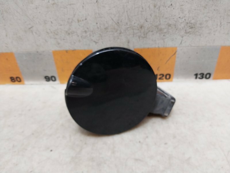 Б/У лючок топливного бака Лючок бензобака Ford Focus 2001 1, DAW 477689 FORD арт. YS4Z61405A26AB