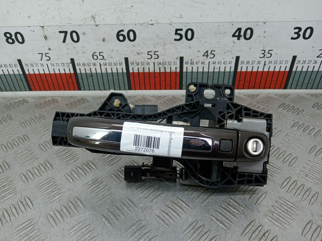 Ручка двери наружная передняя правая Audi Q7 4L 4L0837205 арт. 2272076