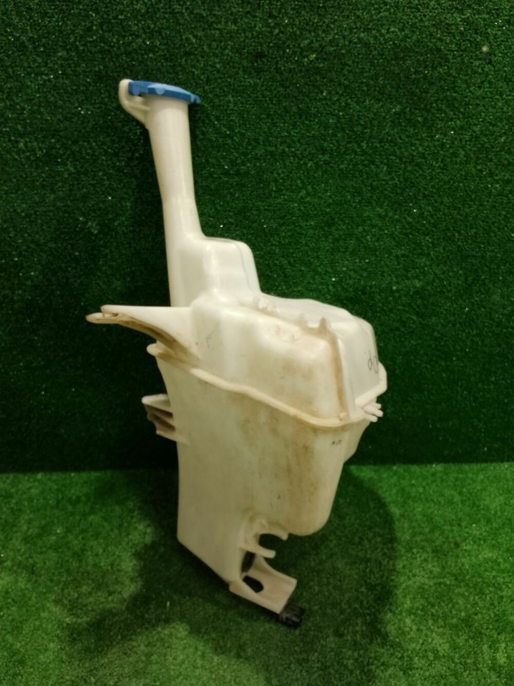 Бачок омывателя Hyundai Solaris дефект крепления Б/У с пробегом