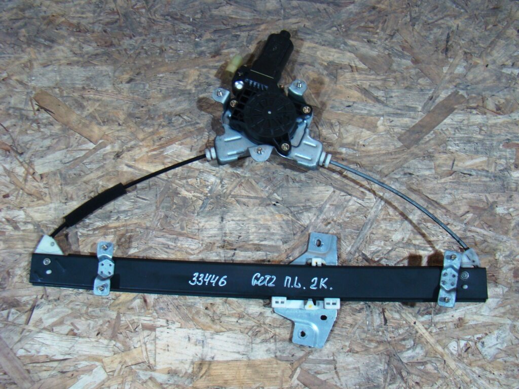 Hyundai Getz Стеклоподъемник передний левый 824011C010