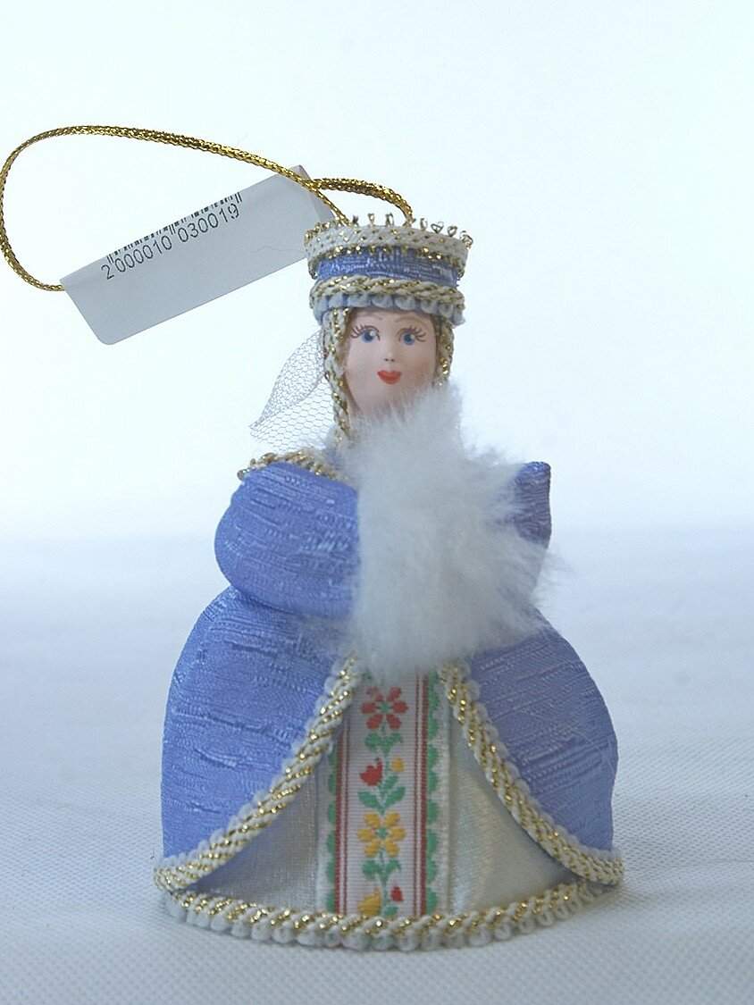 Кукла-подвеска Барышня с муфтой