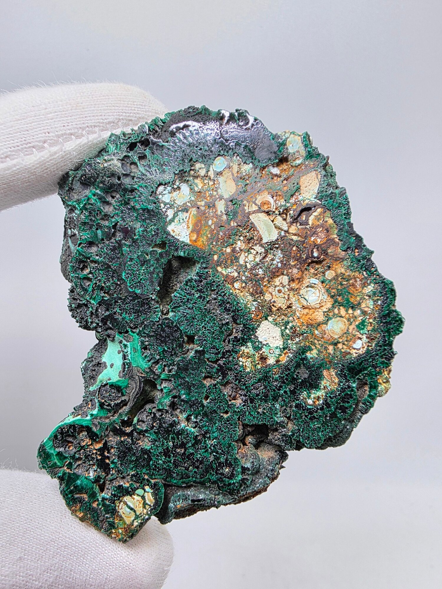 Малахит (полированный) 39 мм, 119 г.