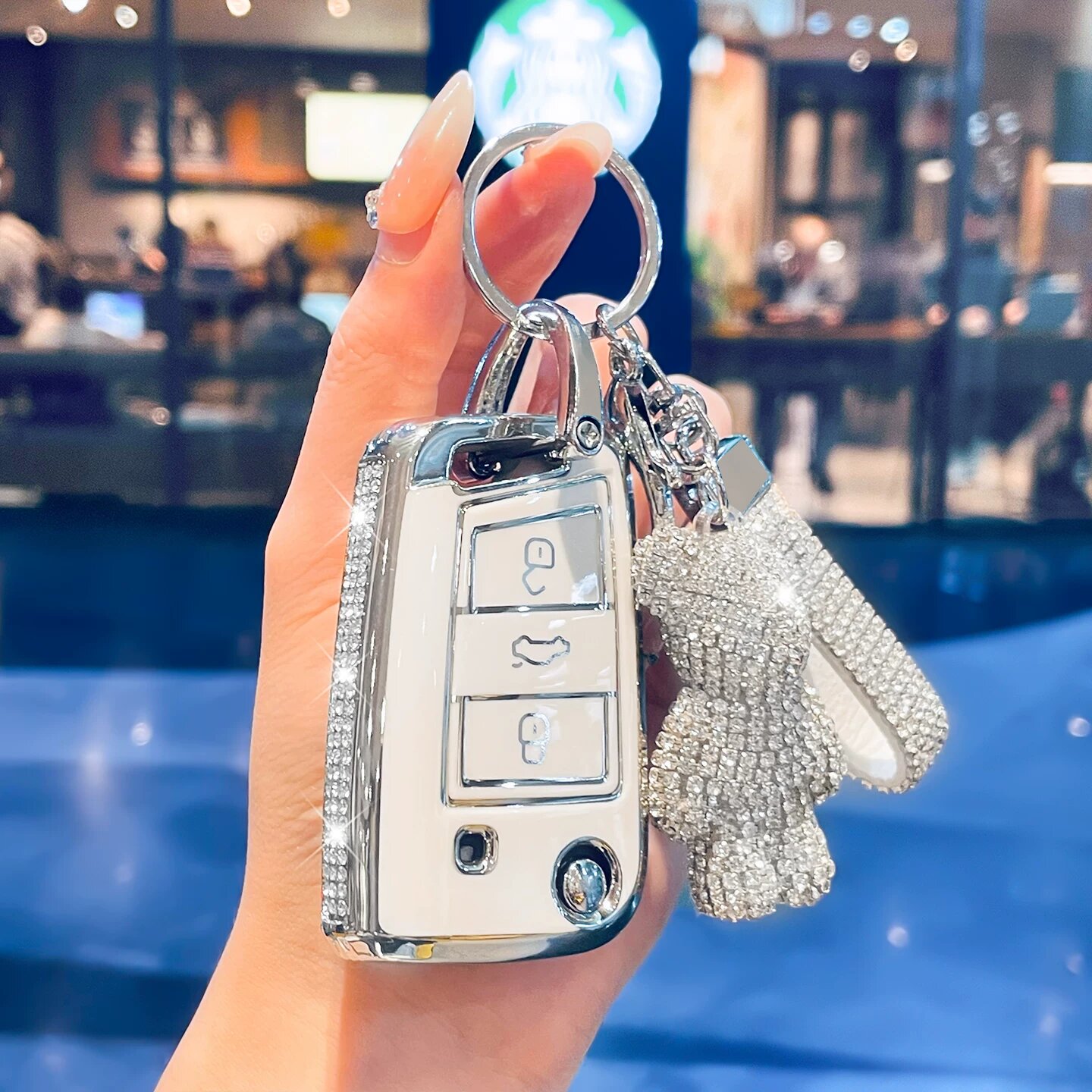 Ключница B-стиля для Volkswagen с молочно-белым краем и медвежьей розеткой