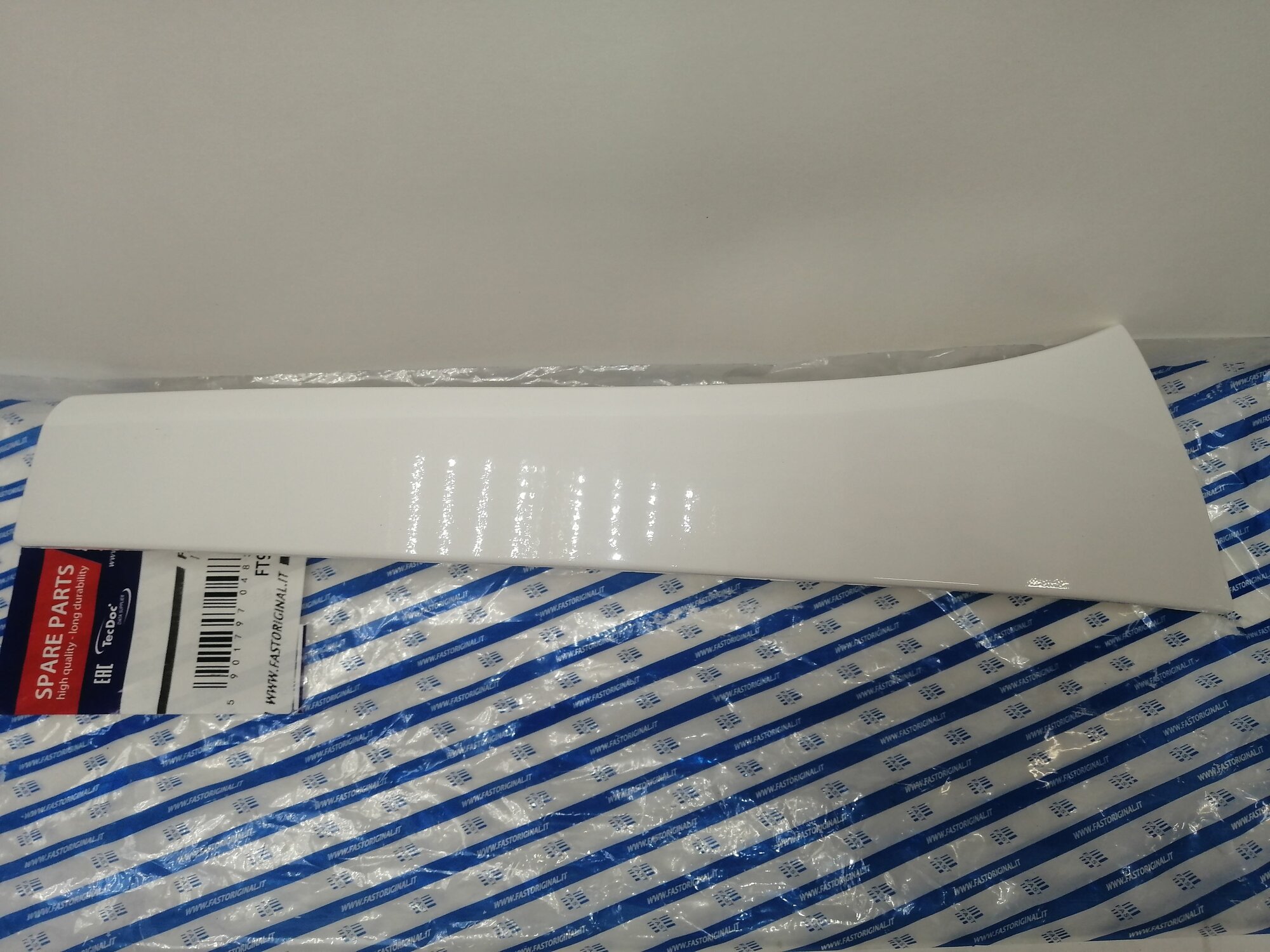 Накладка бампера (ресничка под фару) левая Boxer/Ducato 250/Jumper